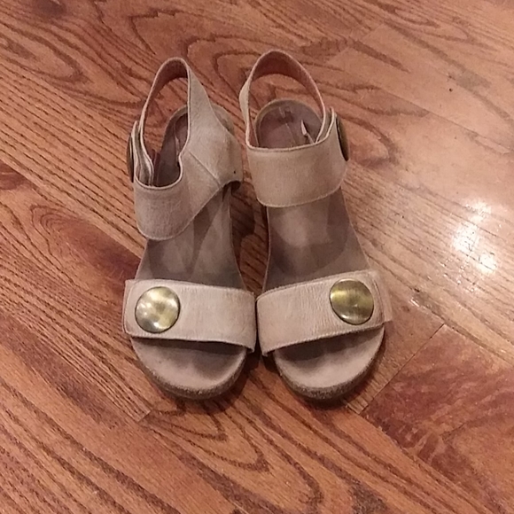 Taos Footwear | Shoes | Taos Tan Leather Wedge Sandals Size 39 | Poshmark